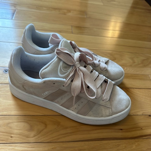 adidas | Shoes | Adidas Cream Sneakers With Suede Upper And Platform ...